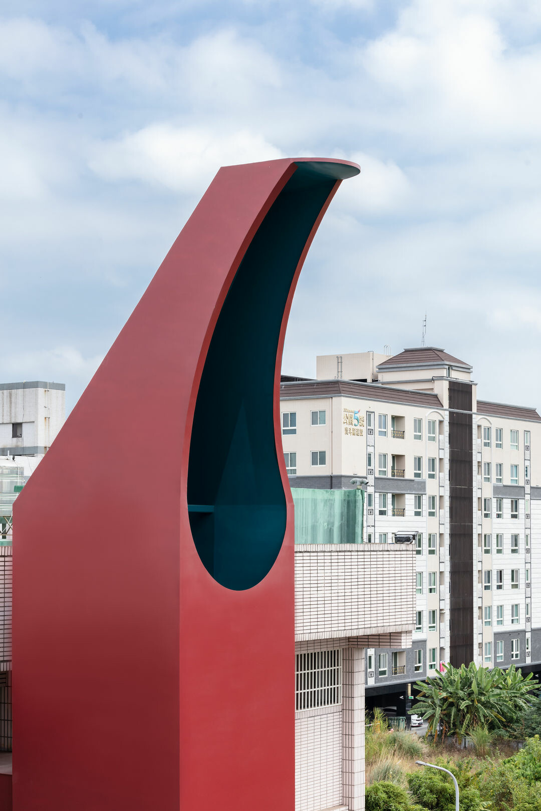 Red Elevator | WABISABI